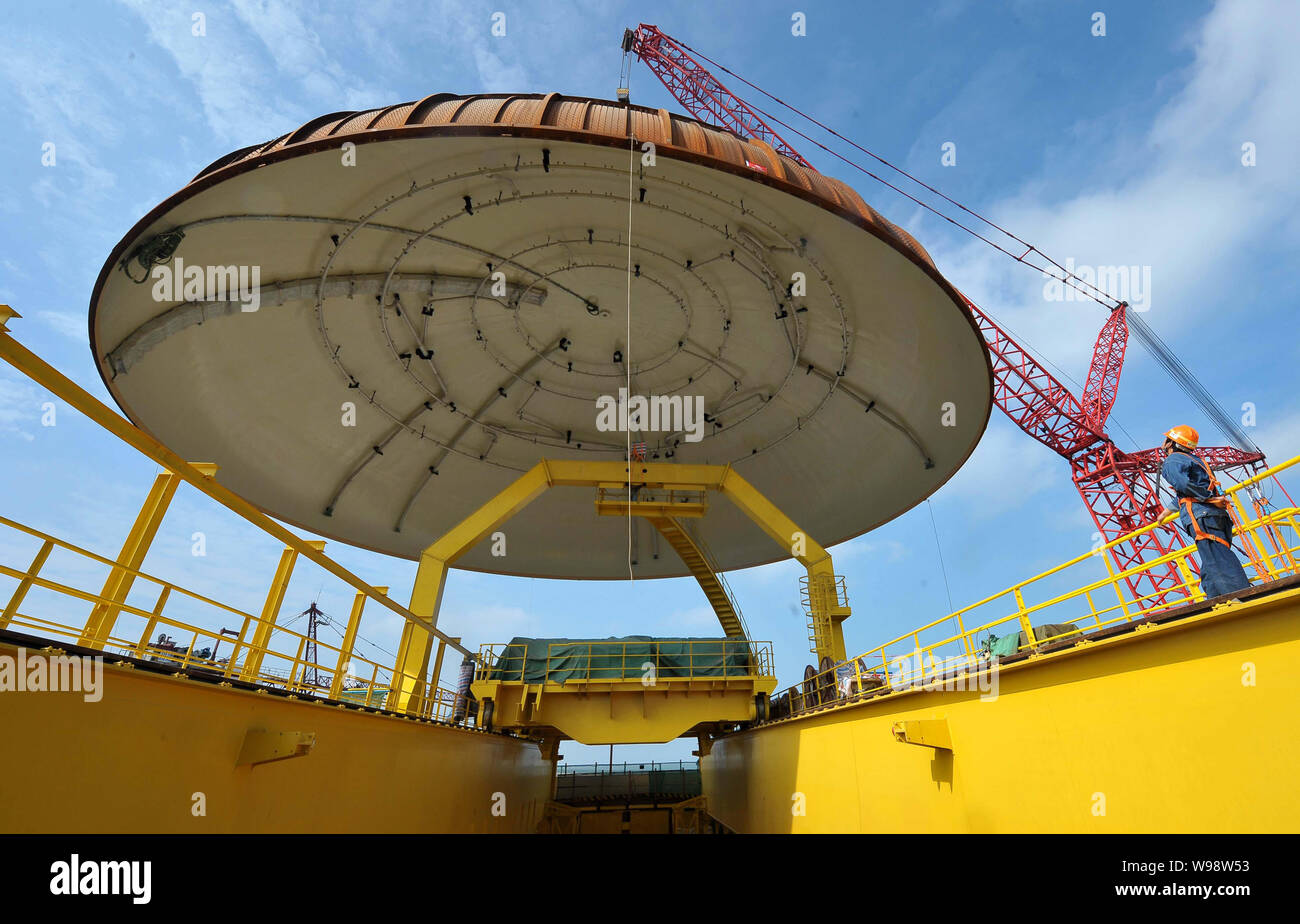 The dome of the containment structure for the No.1 reactor is being ...