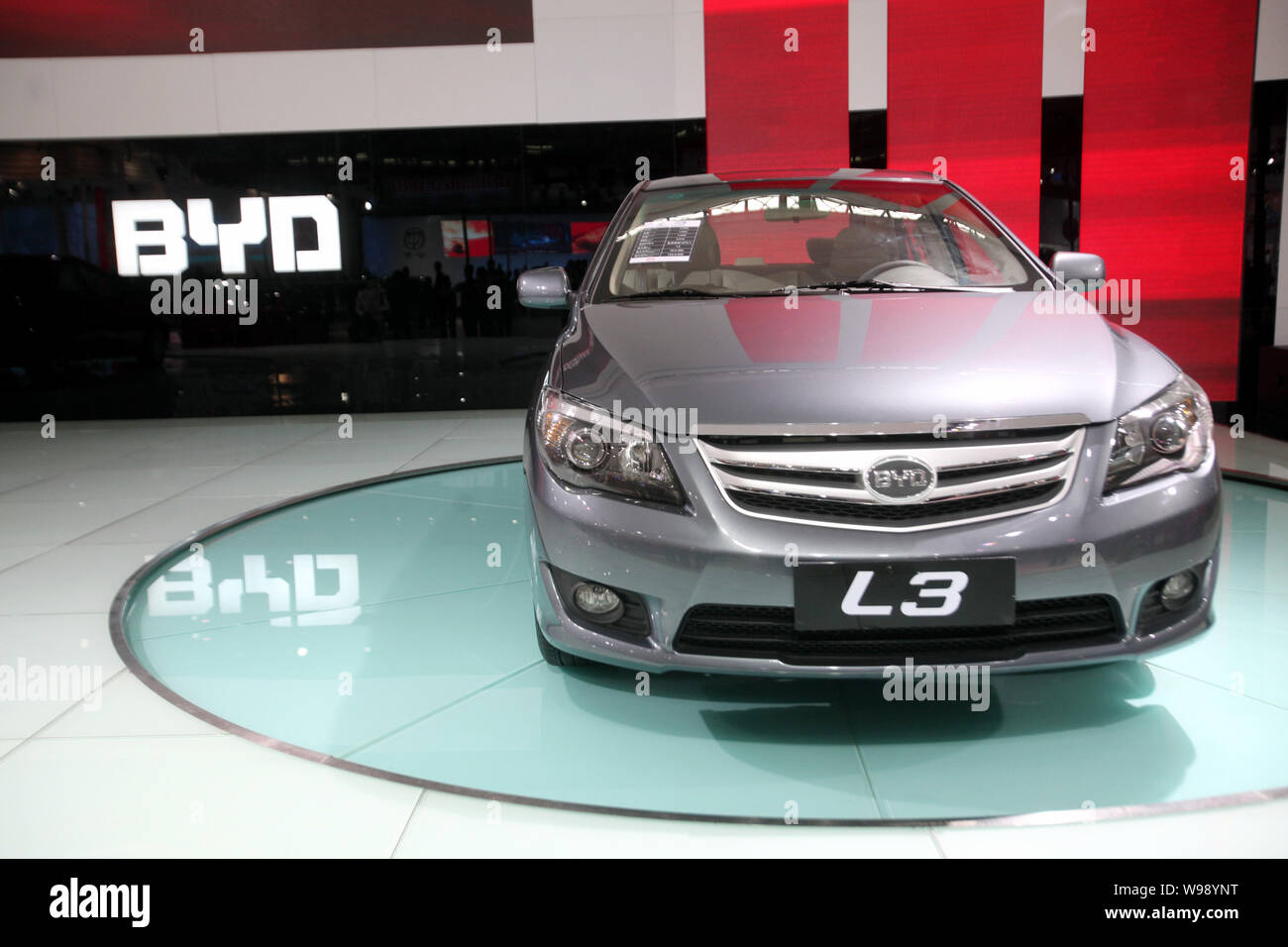 Byd l3 hi-res stock photography and images - Alamy