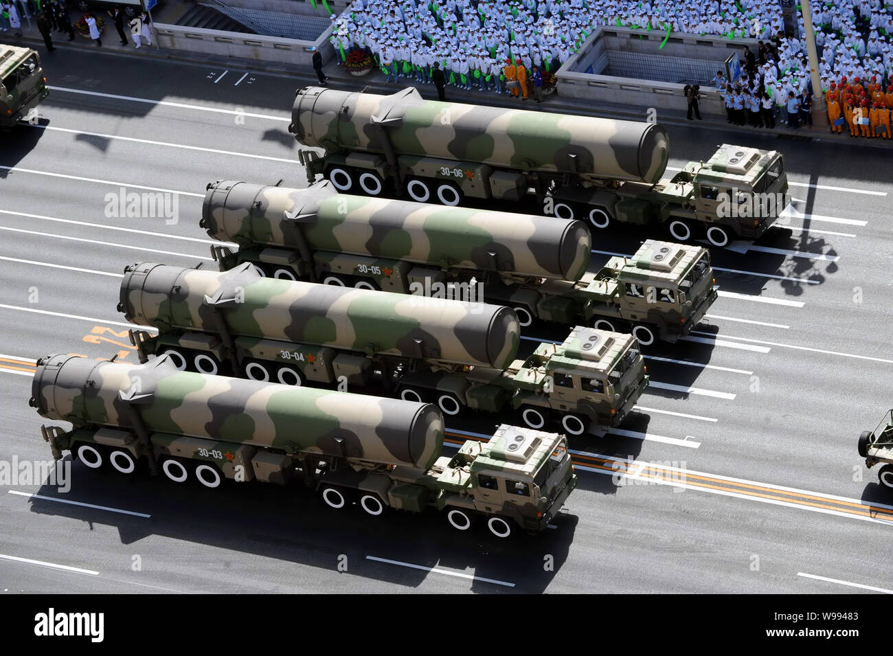 Dongfeng missile hi-res stock photography and images - Alamy