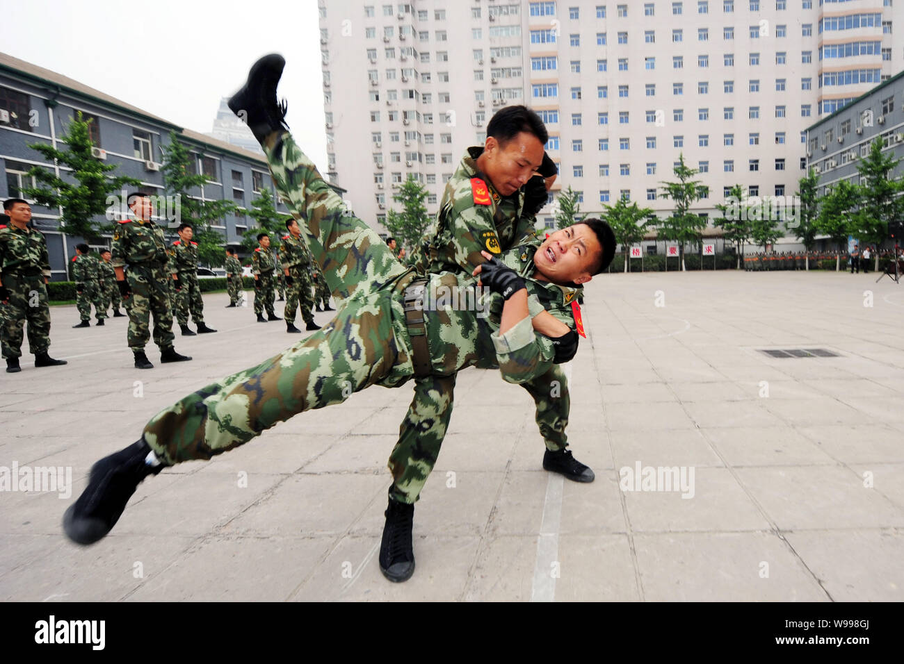 Mobilizing hi-res stock photography and images - Alamy