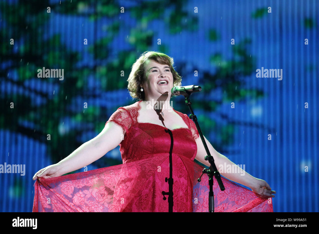 Chinas got talent 2011 hi-res stock photography and images - Alamy