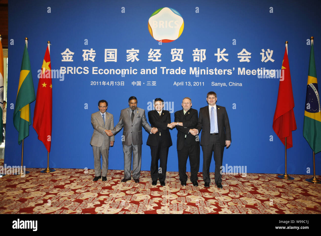 Anand sharma hi-res stock photography and images - Alamy