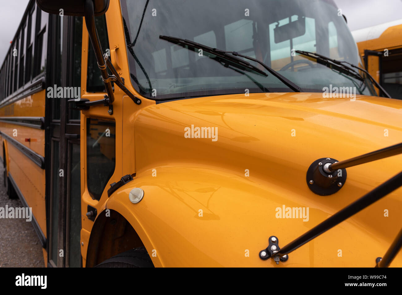School kids transport hi-res stock photography and images - Alamy