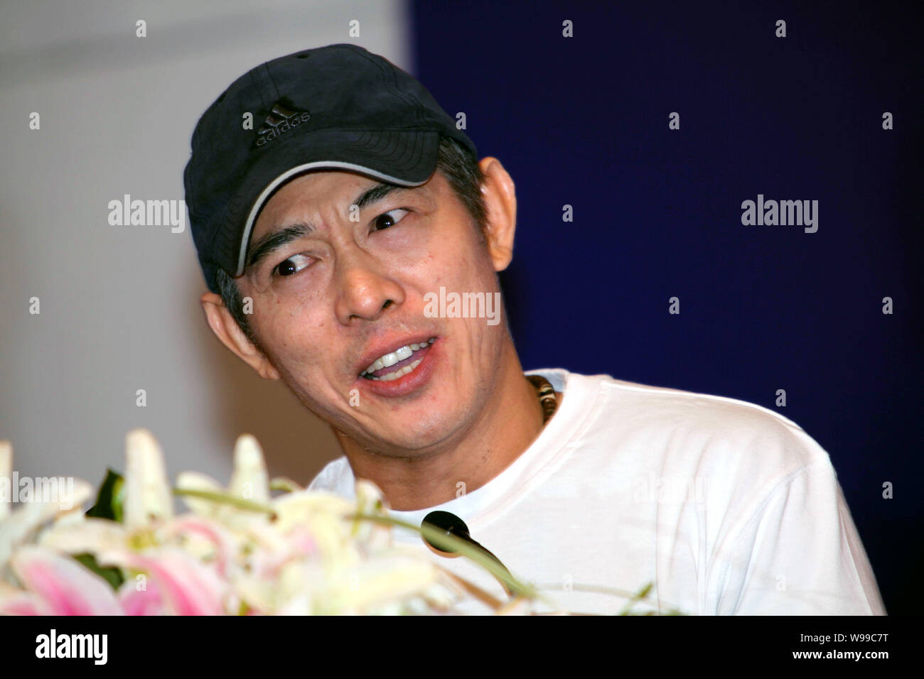 The one jet li hi-res stock photography and images - Alamy