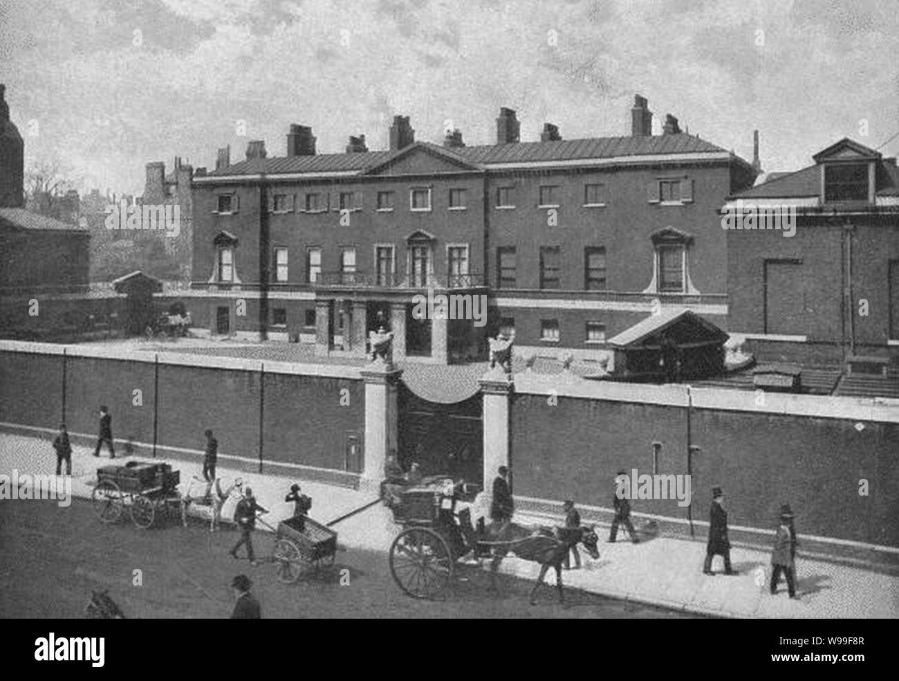 Devonshire House from The Queen's London (1896 Stock Photo - Alamy