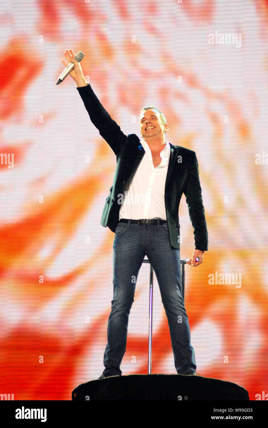 Garou garou hi-res stock photography and images - Alamy