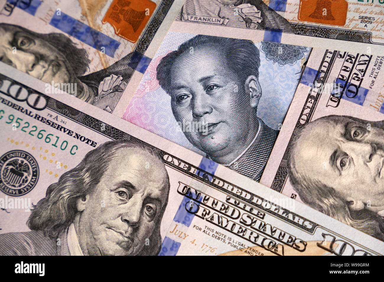 China currency notes hi-res stock photography and images - Alamy