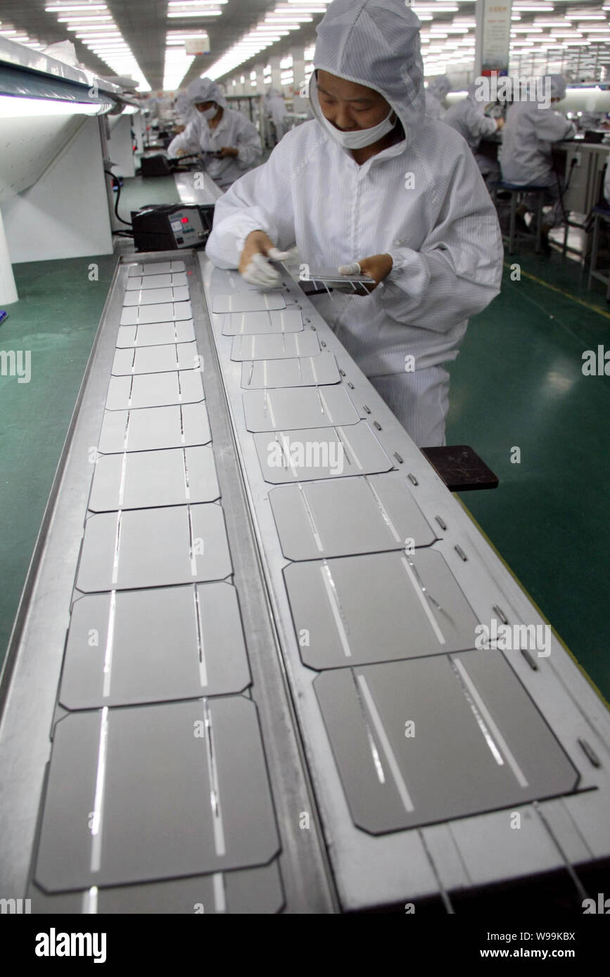 Solar panel factory in china hi-res stock photography and images - Alamy