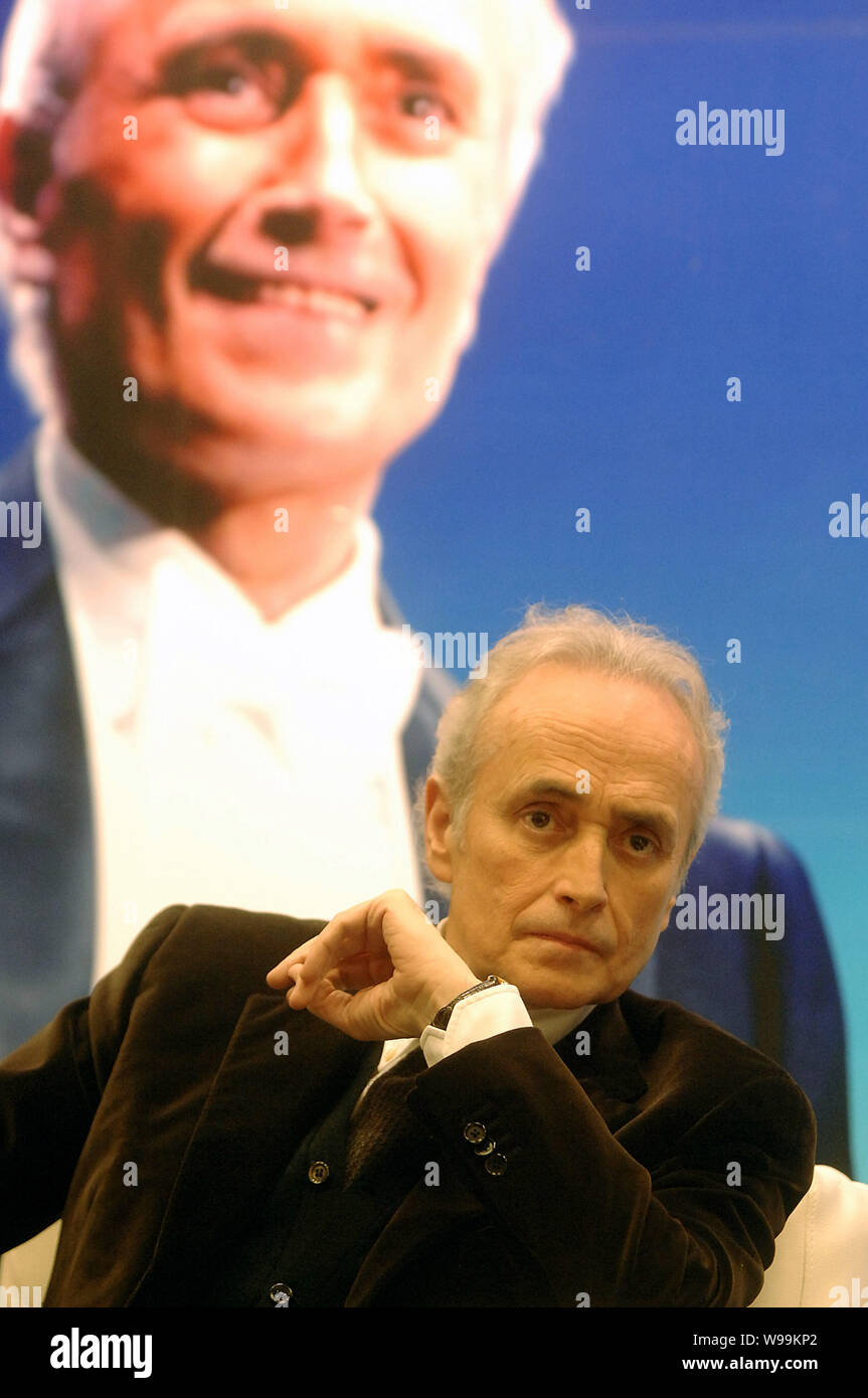 Spanish tenor Jose Carreras attends a press conference for his concert ...