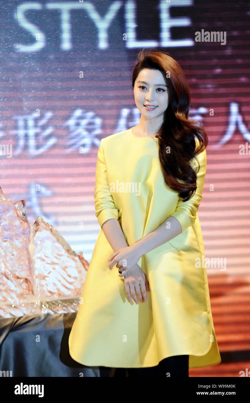 Chinese actress Fan Bingbing attends a press conference and fashion ...