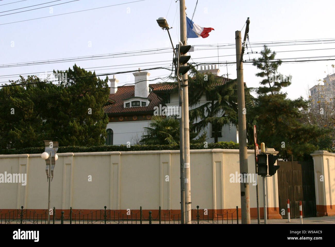 2002 china france hi-res stock photography and images - Alamy