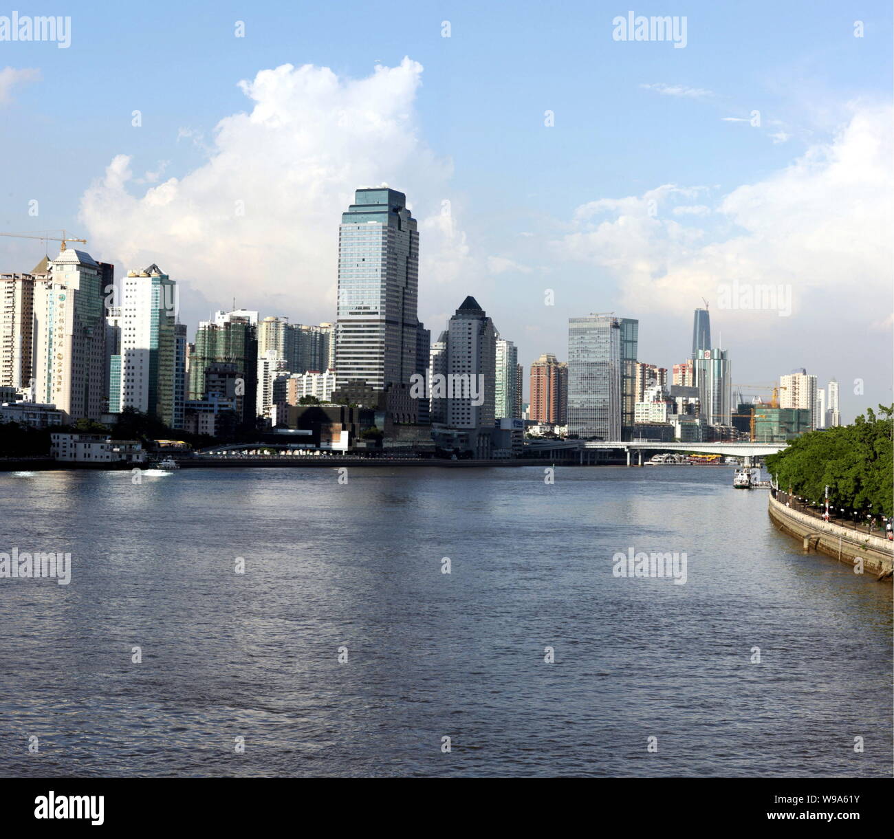 Zhujiang river hi-res stock photography and images - Alamy