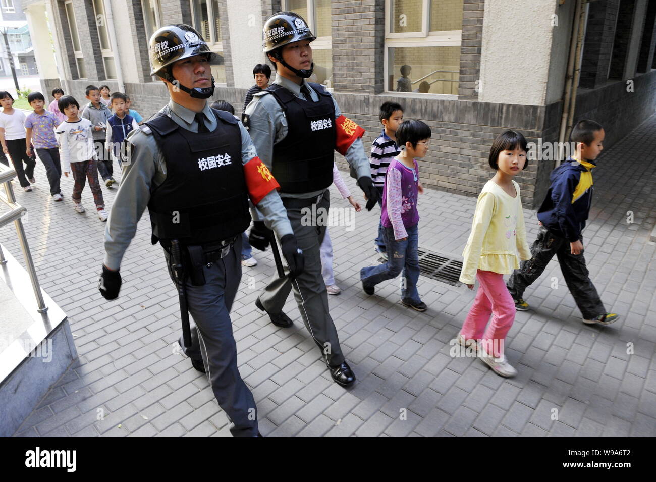 Police batons hi-res stock photography and images - Alamy