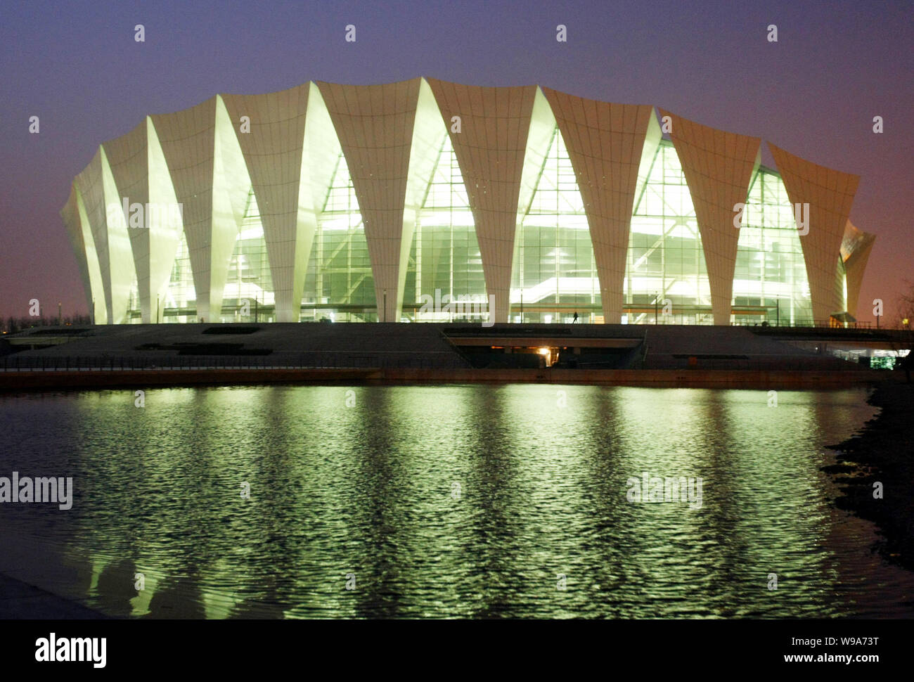 Night view of the comprehensive sports stadium of the Shanghai Oriental ...