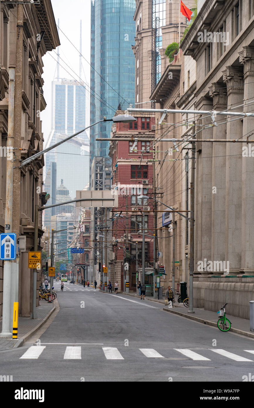 Empty china street hi-res stock photography and images - Alamy