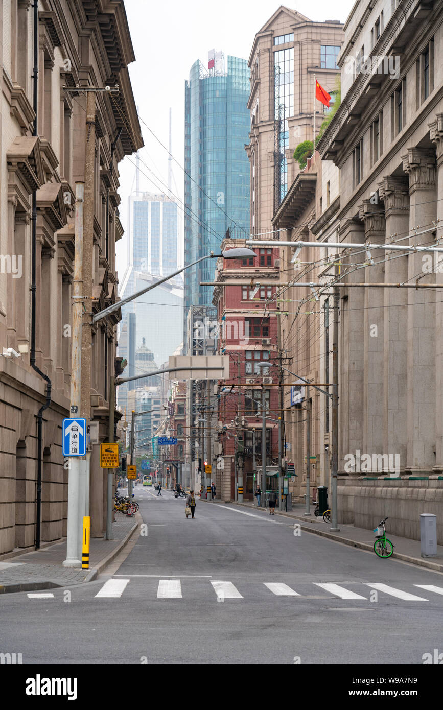 Empty china street hi-res stock photography and images - Alamy