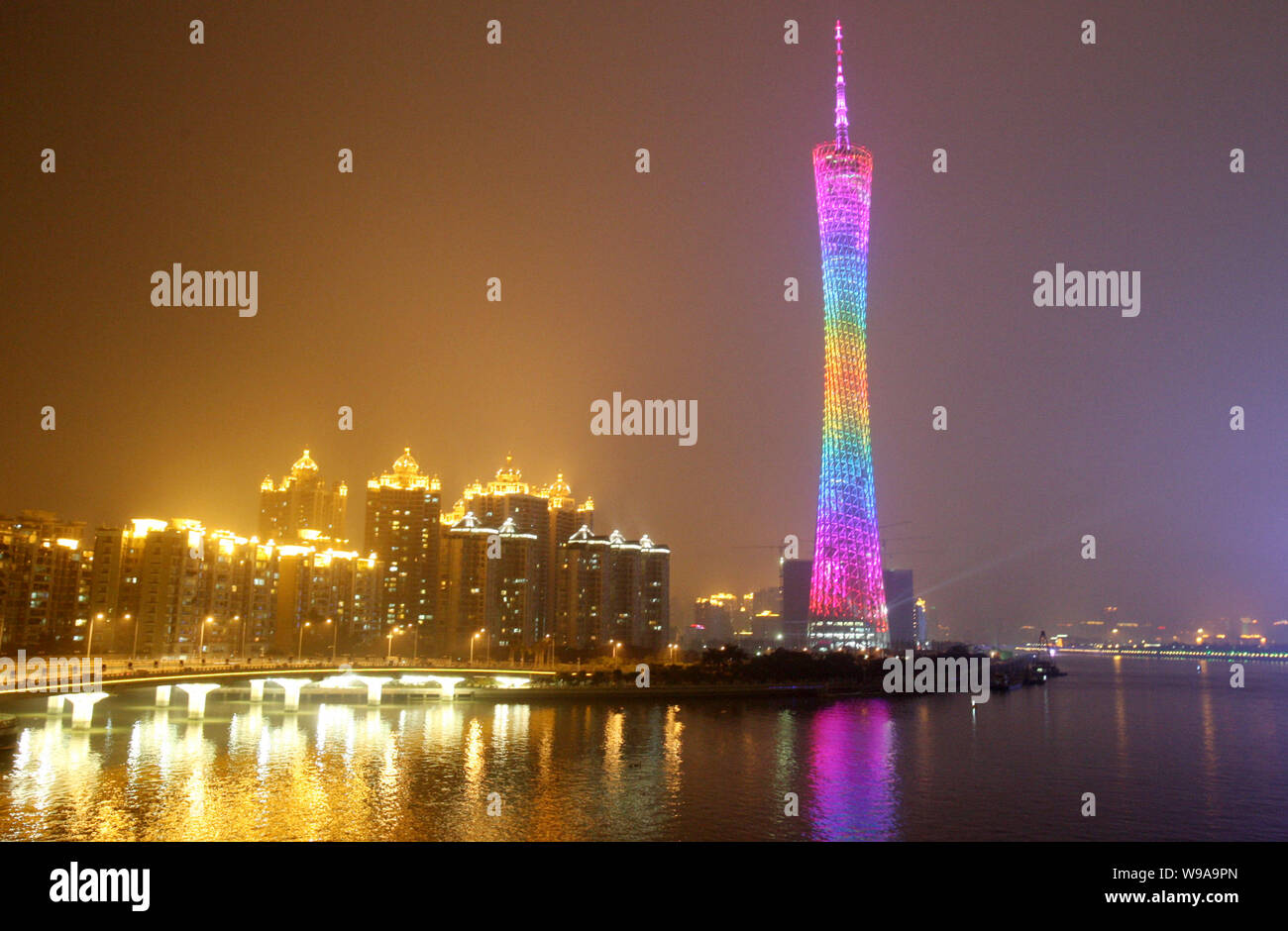Night view of the Canton Tower, formerly called the Guangzhou TV and ...