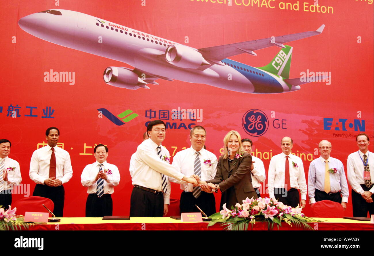 Commercial aircraft corp of chi hi-res stock photography and images - Alamy