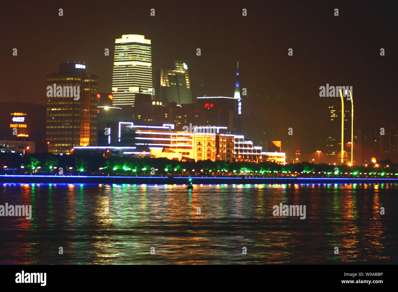 Asian buildings in guangdong province hi-res stock photography and images - Alamy