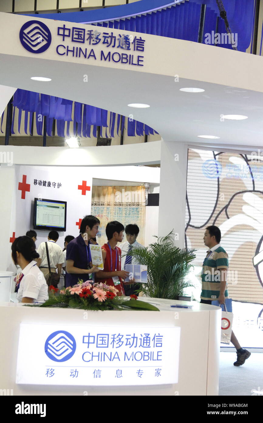 Sim card o hi-res stock photography and images - Alamy