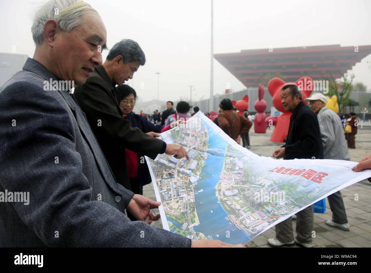 2010 china map hi-res stock photography and images - Alamy