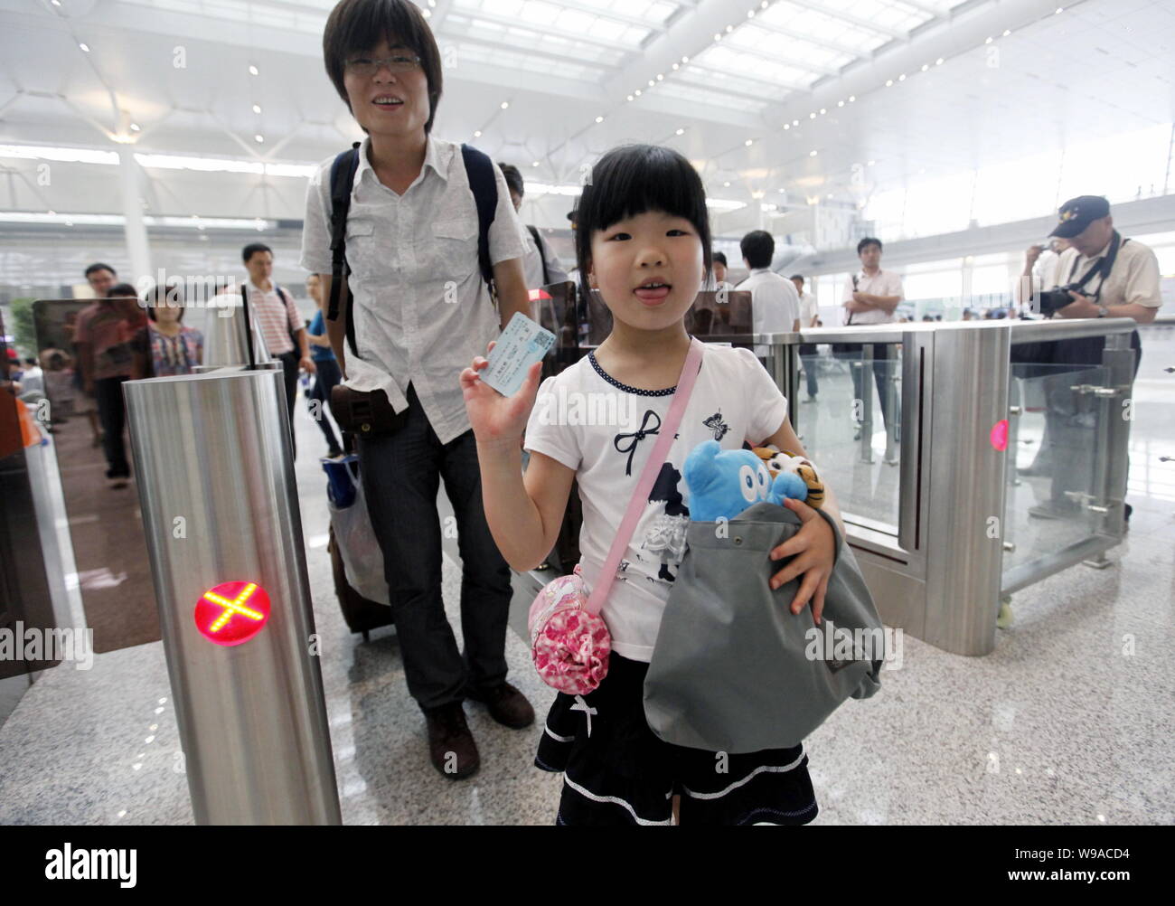 Young passenger shows train hi-res stock photography and images - Alamy