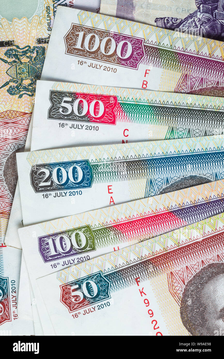 Kenyan shilling notes hi-res stock photography and images - Alamy