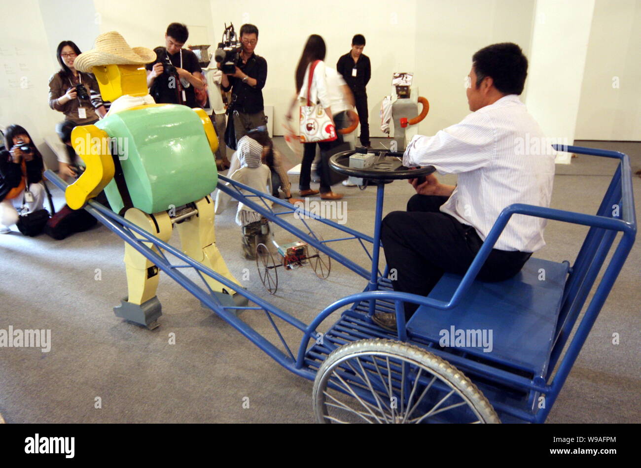 Homemade rickshaw hi-res stock photography and images - Alamy
