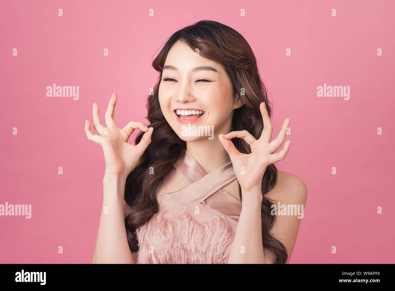 Close-up photo portrait of nice sweet lovely dream dreamy with whit ...