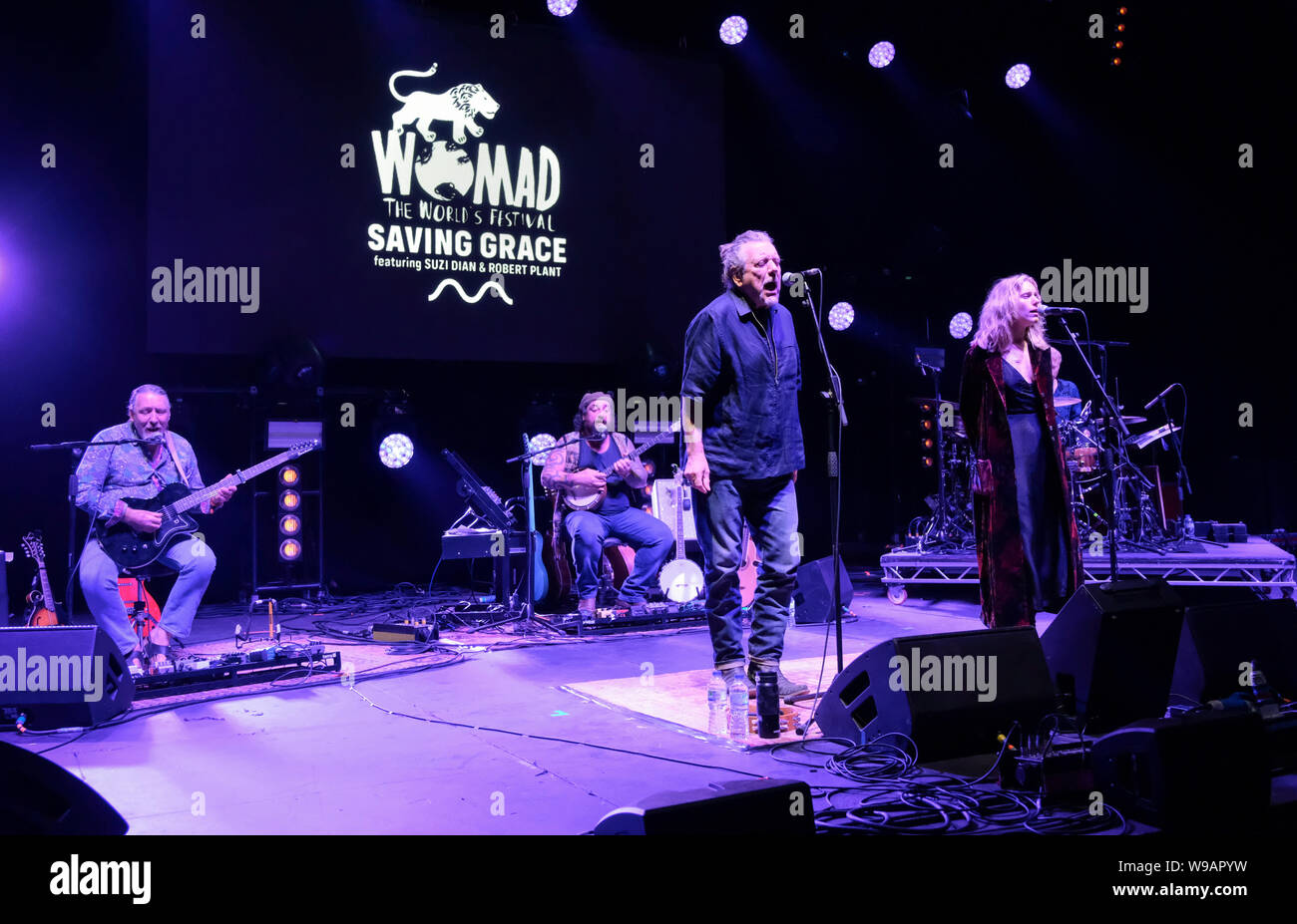 Suzi dian singing hi-res stock photography and images - Alamy