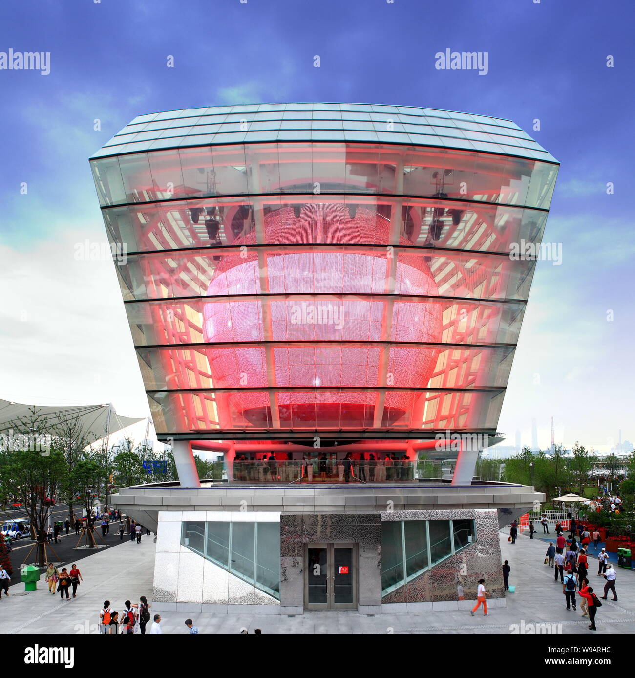 --FILE--Visitors walk past the Taiwan Pavilion in the World Expo Park ...