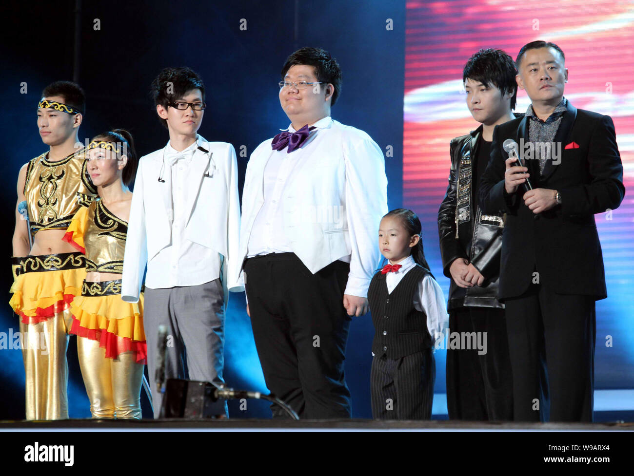 Disabled singer hi-res stock photography and images - Alamy