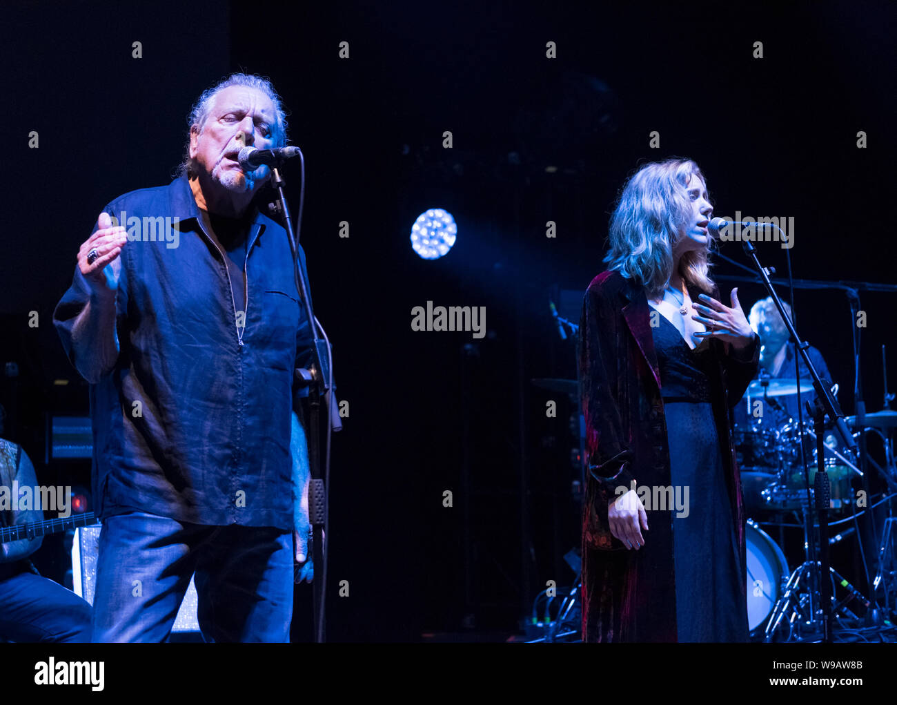 Suzi dian singing hi-res stock photography and images - Alamy