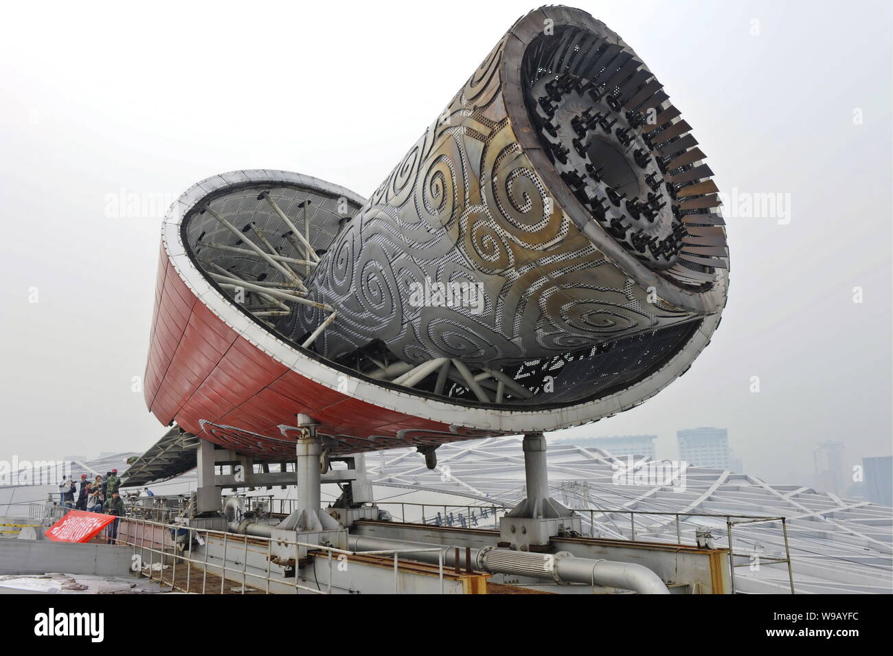 2008 olympic torch hi-res stock photography and images - Alamy