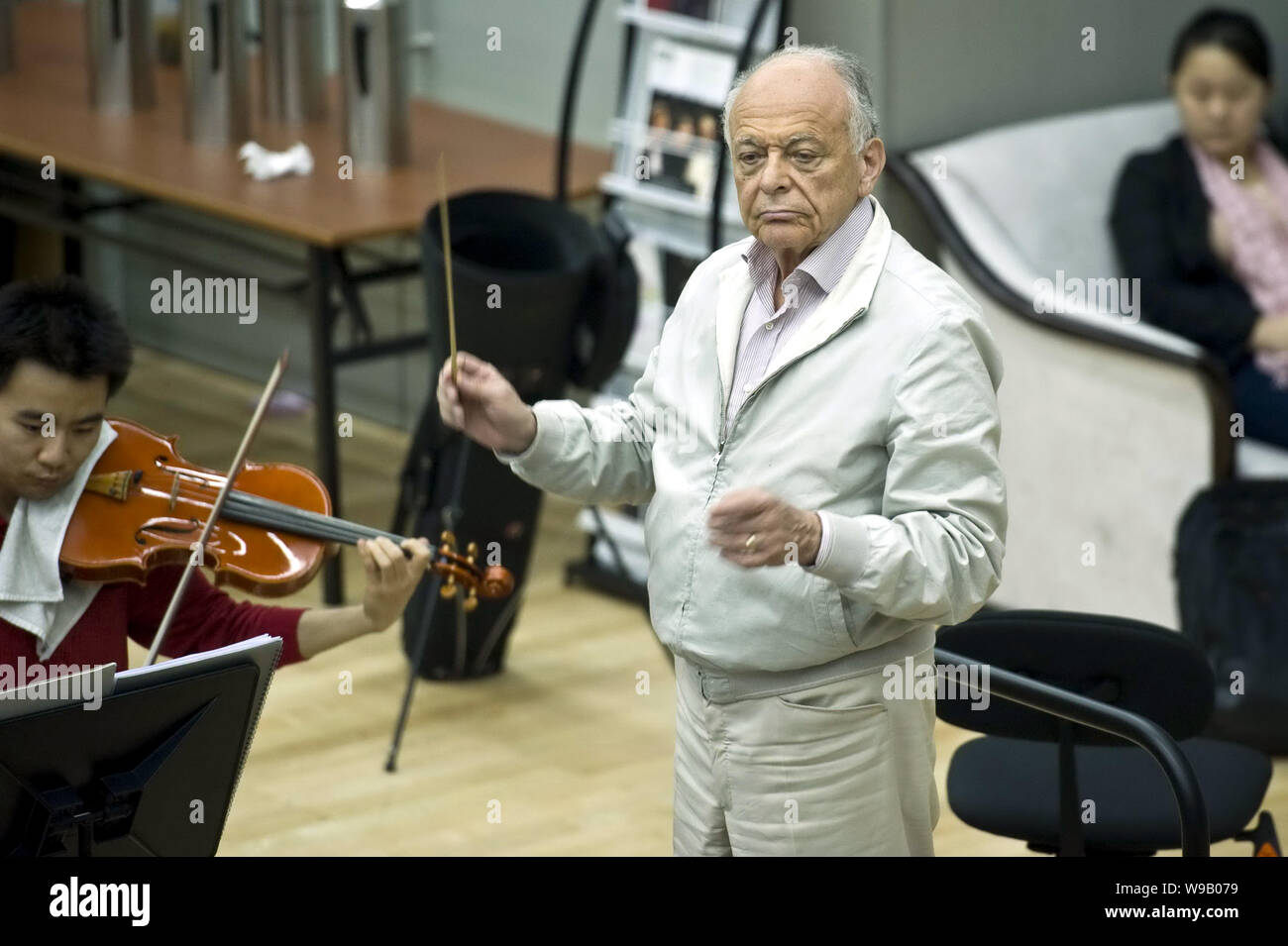 US conductor Lorin Maazel condusts the Orchestra of the National Centre ...
