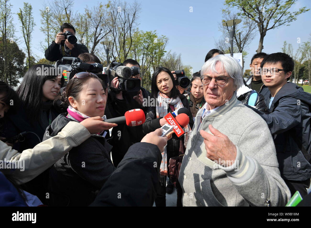 F1 journalists hi-res stock photography and images - Alamy