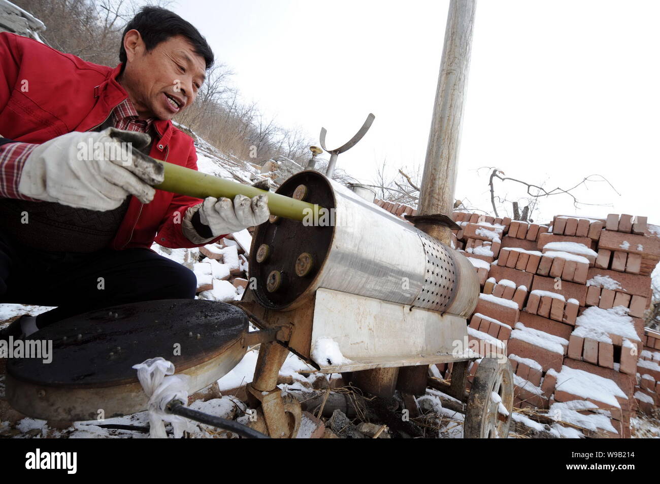 Weather modification china hi-res stock photography and images - Alamy