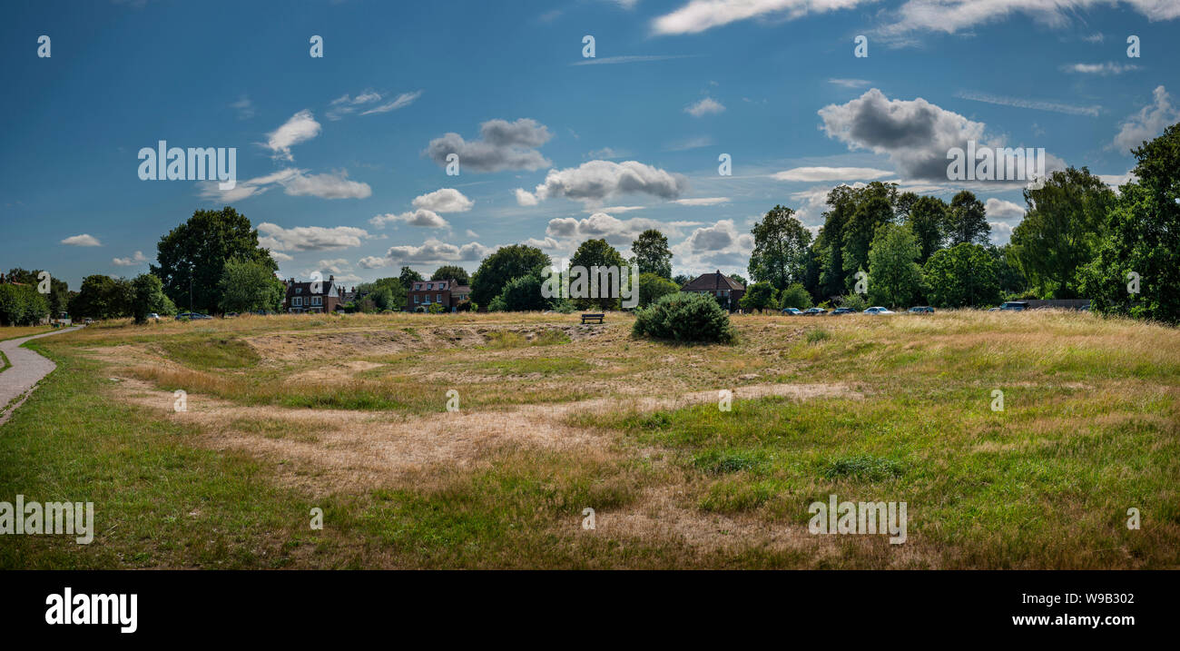 The ancient Cockpit on the Village green at Chislehurst, Kent, UK Stock ...