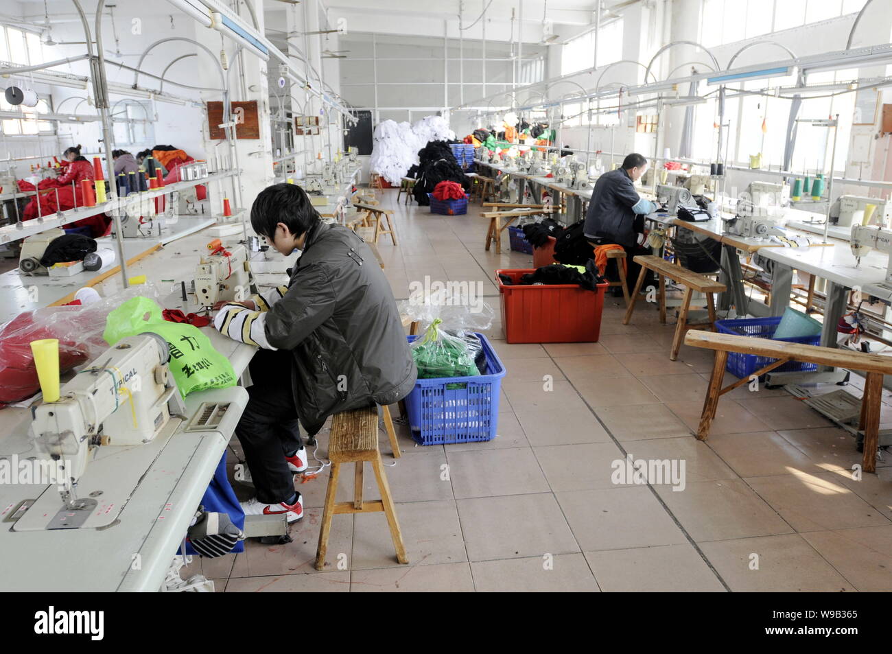 Empty garment factory hi-res stock photography and images - Alamy
