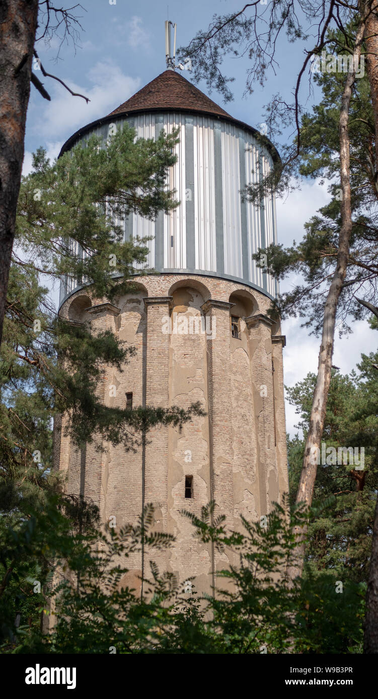 Zossen, Germany. 06th Aug, 2019. A water tower stands near today's ...