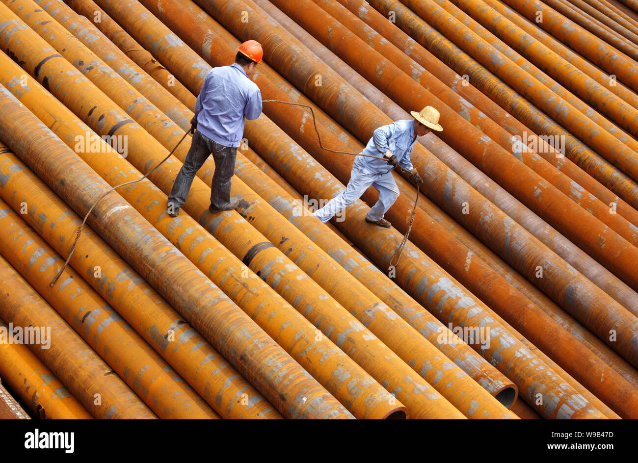 Pipeline walk hi-res stock photography and images - Alamy