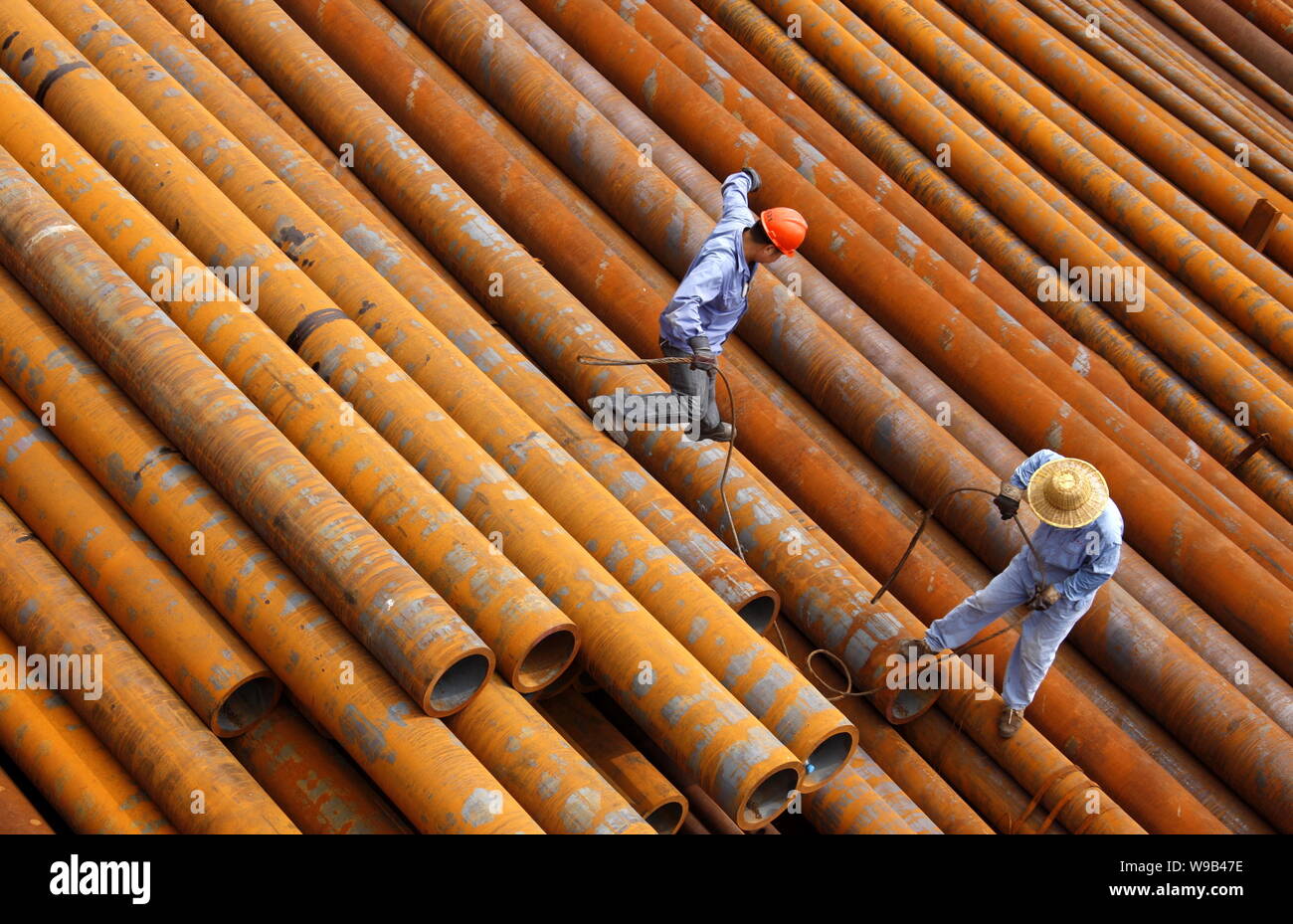 Pipeline walk hi-res stock photography and images - Alamy