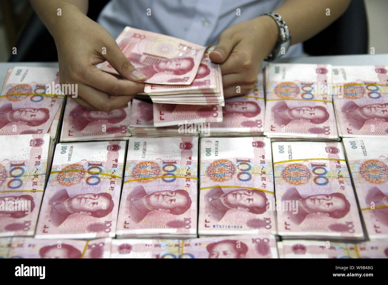 20 yuan bank note hi-res stock photography and images - Alamy