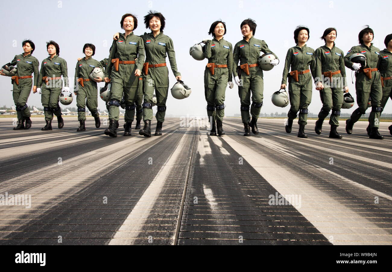 China air force pilots hi-res stock photography and images - Alamy