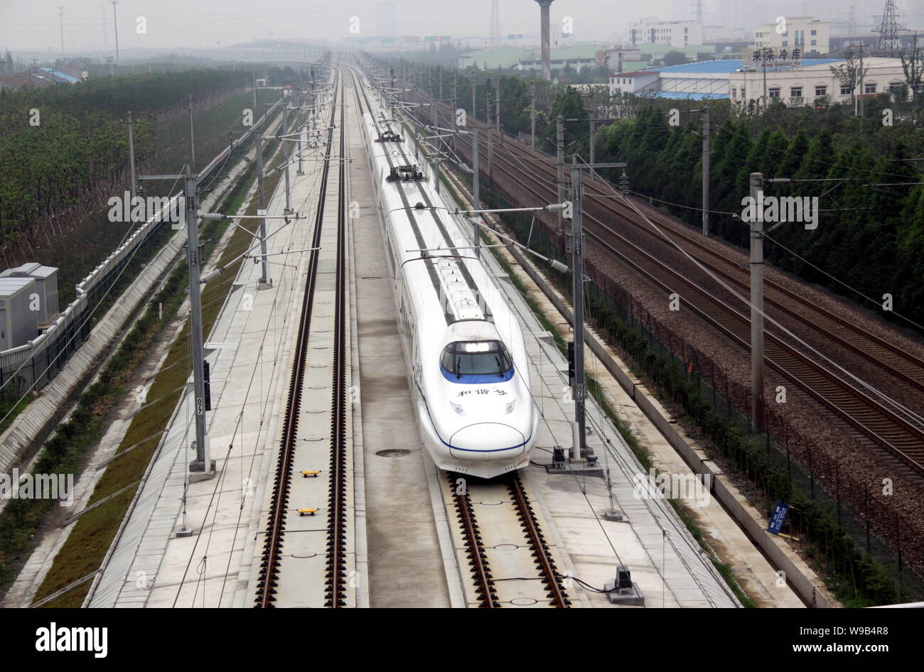 Train china railway high speed crh runs hi-res stock photography and ...