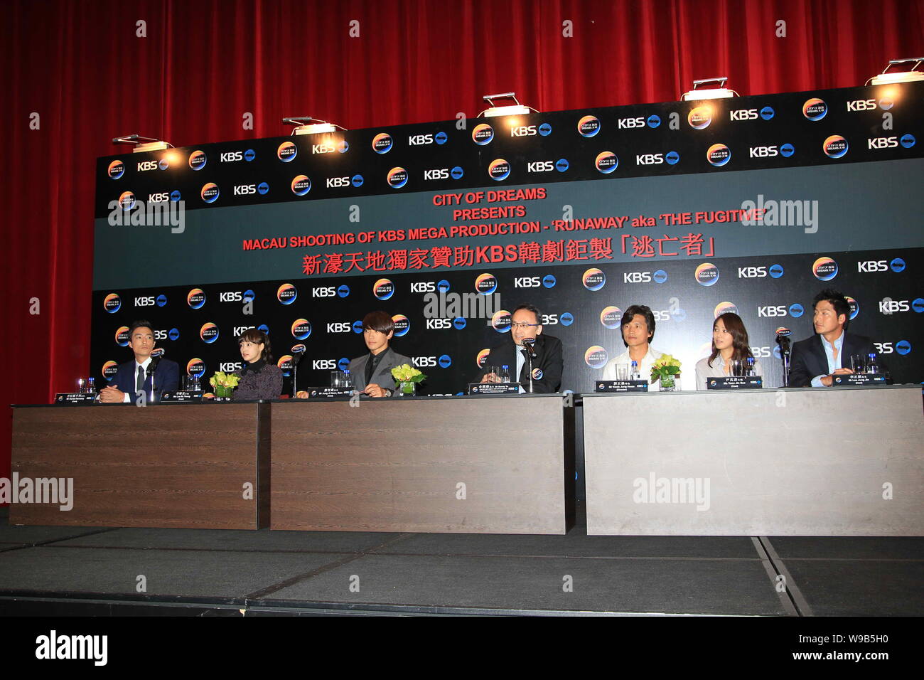 (From left) South Korean actor Daniel Henney, actress Lee Na-yeong (Lee ...