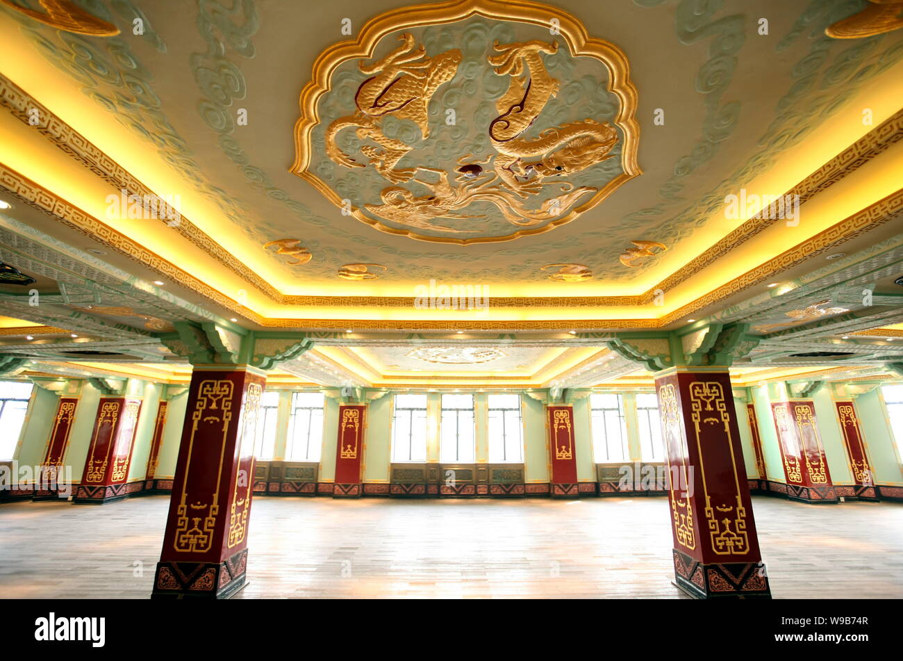 Shanghai peace hotel interior hi-res stock photography and images - Alamy