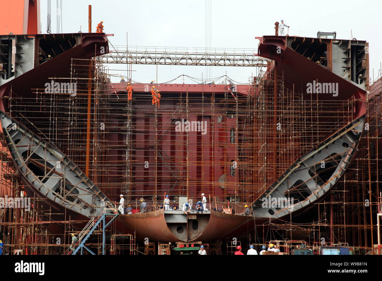 Jinling shipyard hi-res stock photography and images - Alamy