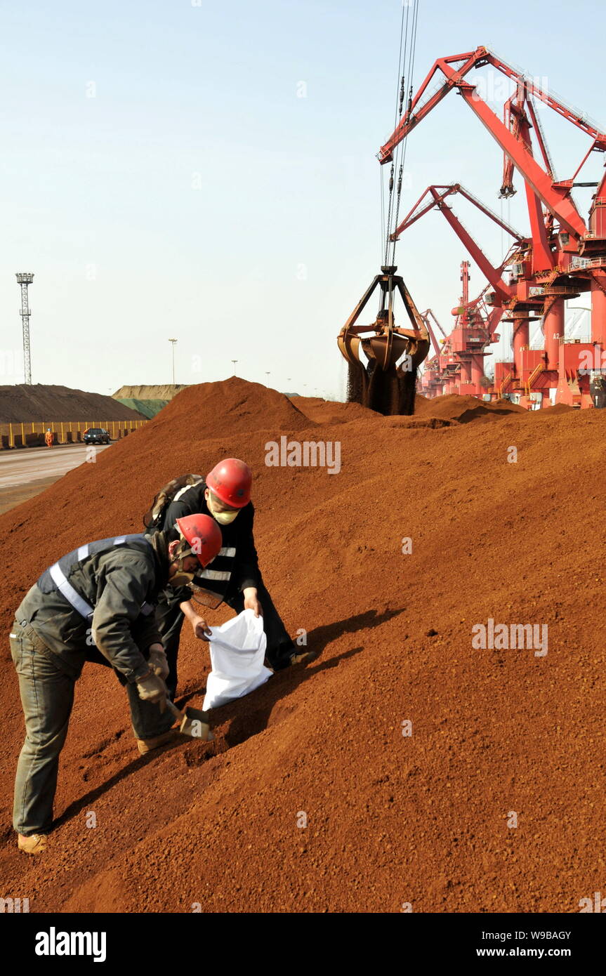 China two entry hi-res stock photography and images - Alamy
