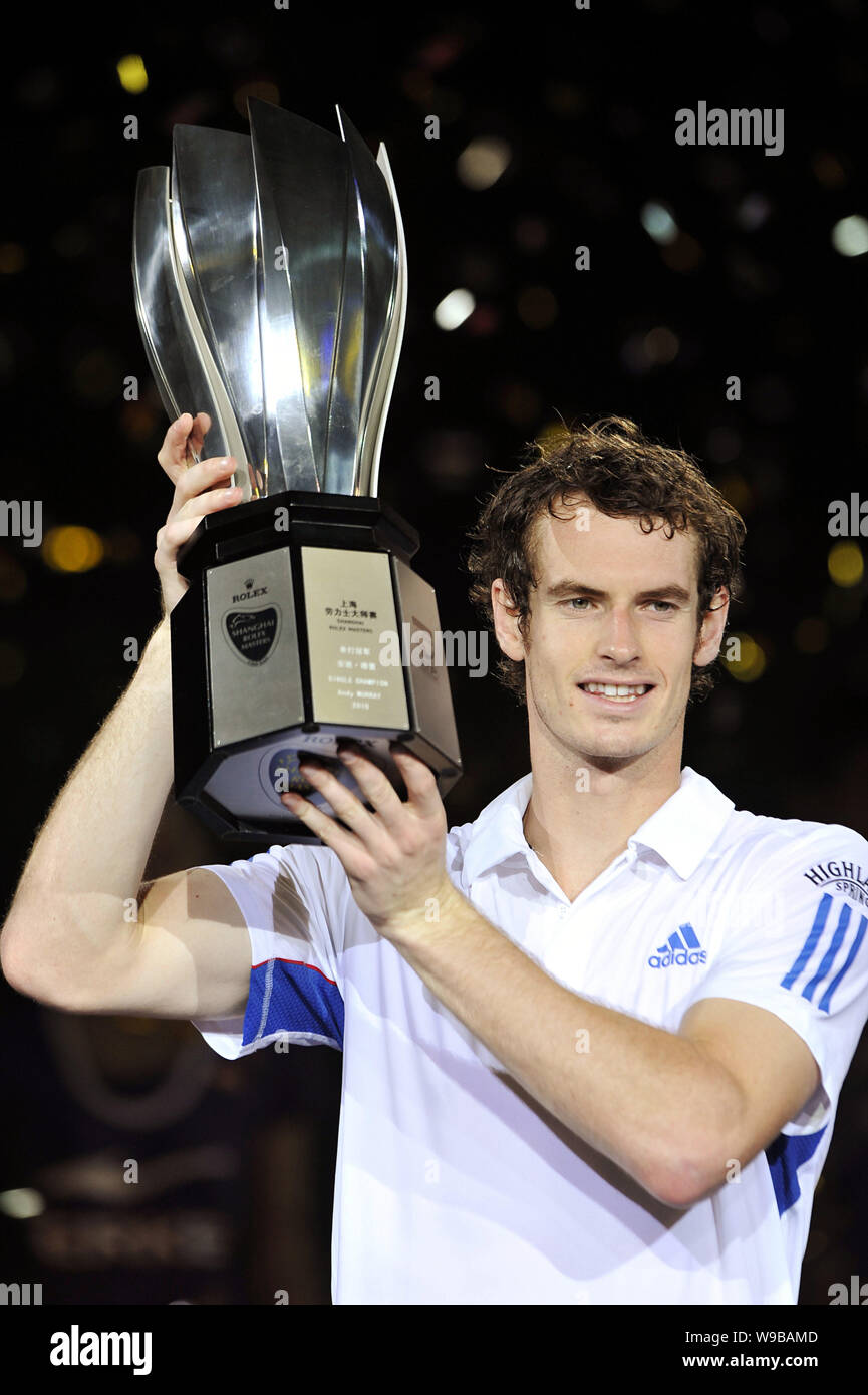 Roger federer trophy hi-res stock photography and images - Alamy